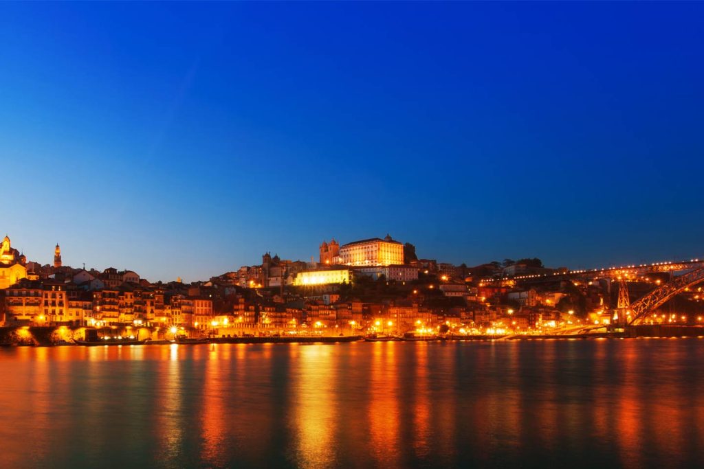 Portgall - Explorando la Noche de Oporto